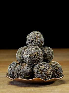 Yiwu Da Hei Shu Lin Dragon Ball Raw Pu-erh Tea